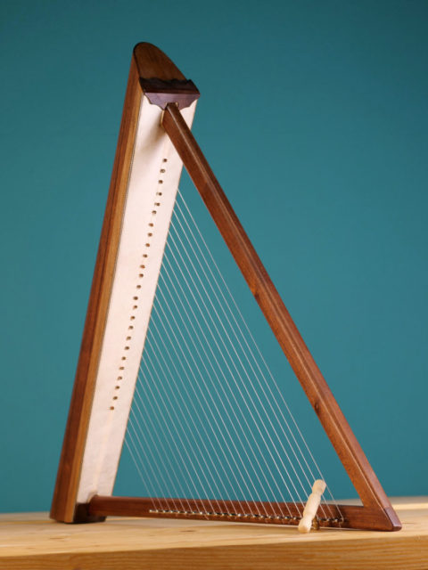 Epigonion - Ancient Greek Harp (24 Strings) — LUTHIEROS