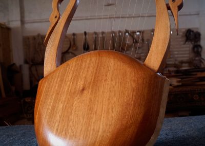 Lyre of Thamyris (11 strings) – ancient Greek lyre | Luthieros