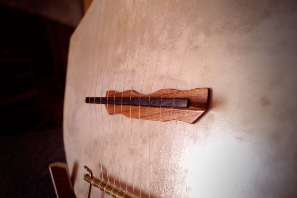 Lyre of Thamyris (11 strings) – ancient Greek lyre | Luthieros