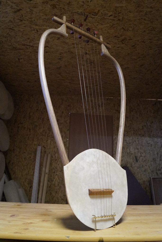 Ancient Lyres — LUTHIEROS