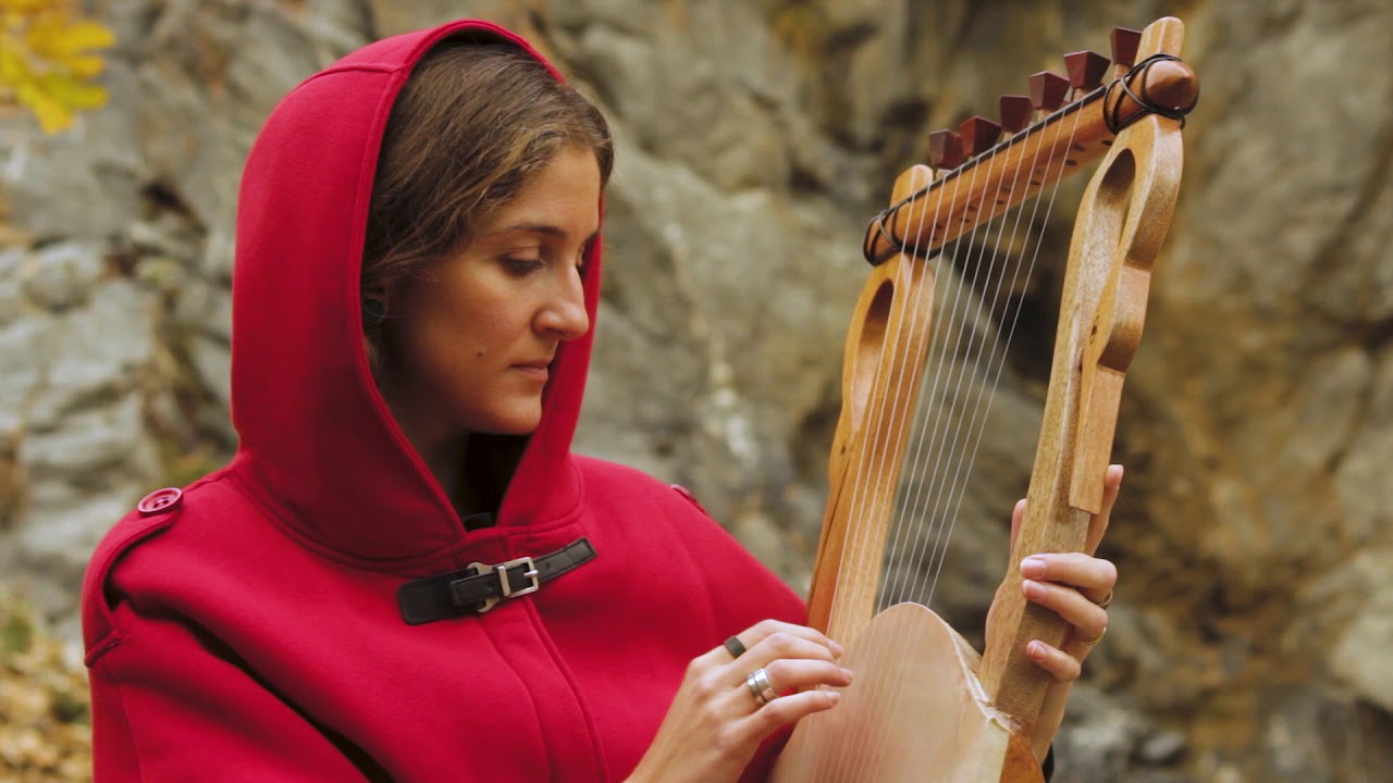 Pandura - Ancient Greek Instrument With Fretboard — LUTHIEROS